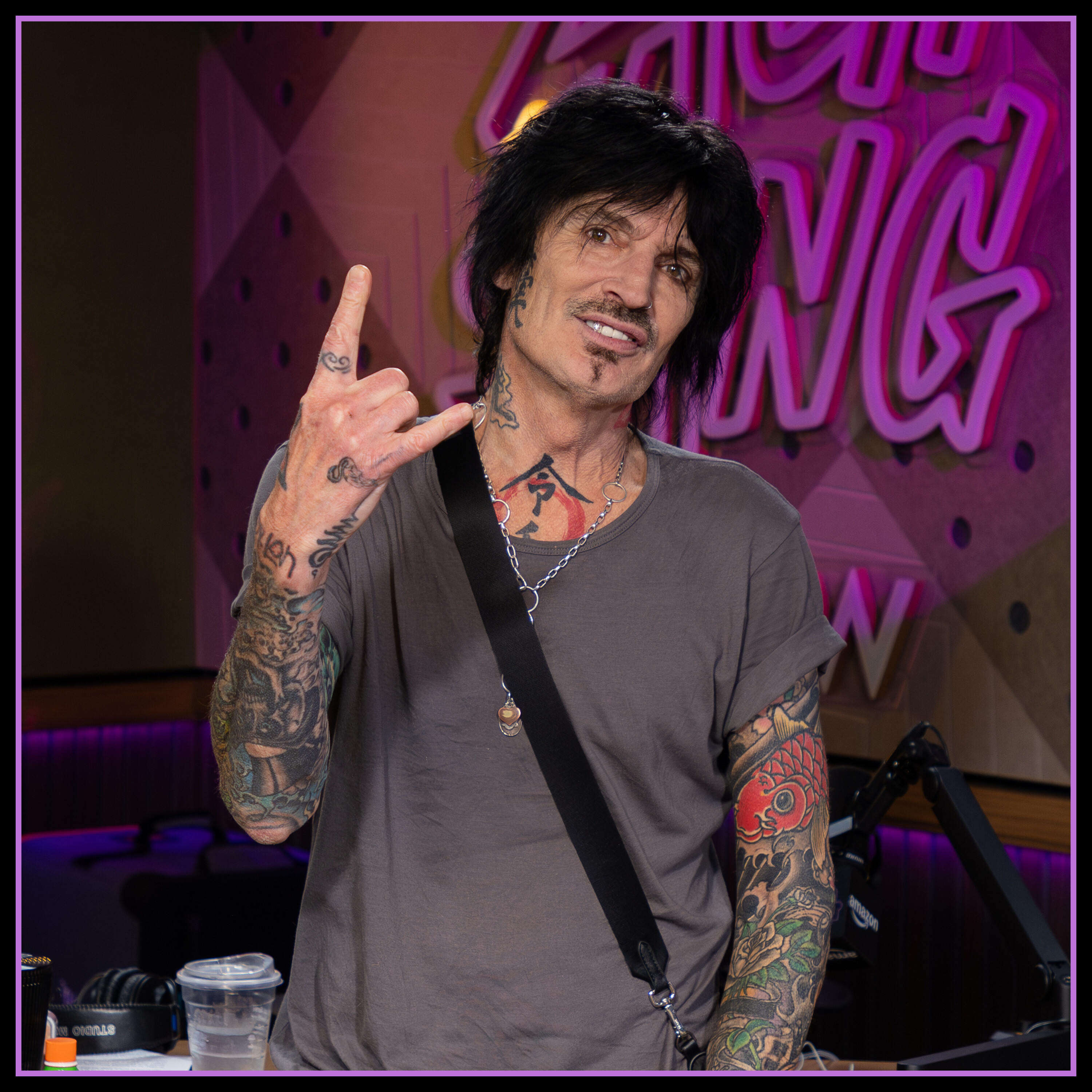 Tommy Lee Talks Ozzy Osbourne, Mötley Crüe, Sobriety, and ‘Tommyland ...